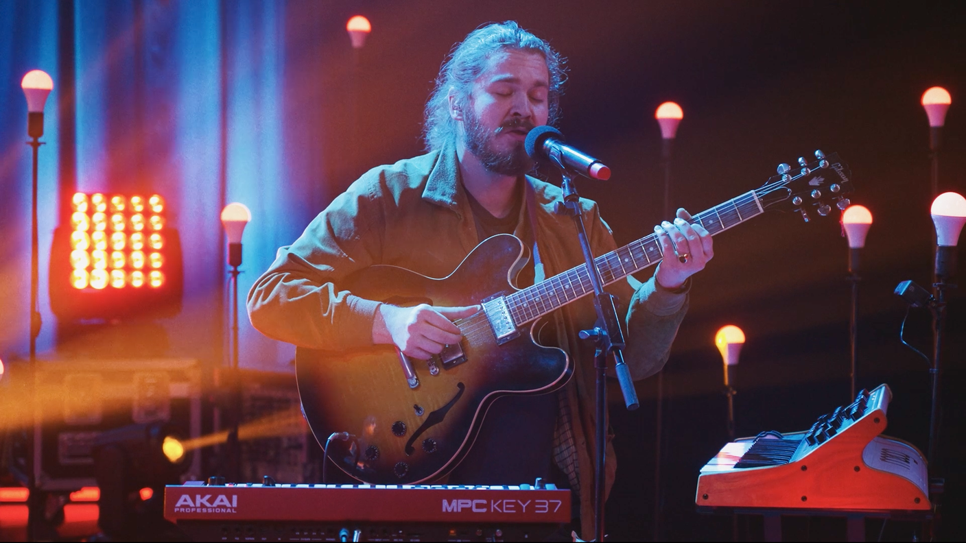 Terry Blue, dove l’acustica flirta con l’elettronica - RSI