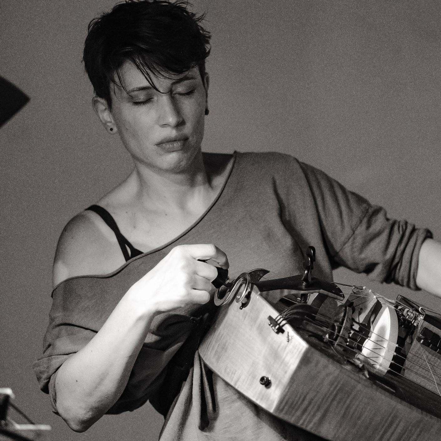 Gli espatriati - RSI Radiotelevisione svizzera